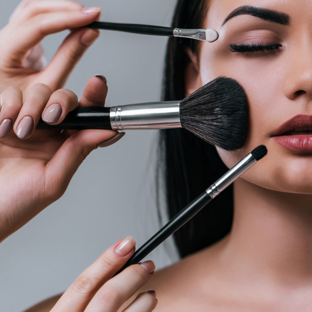 The Perfect Travel Companion for Flawless Holiday Makeup – Pure Cosmetics